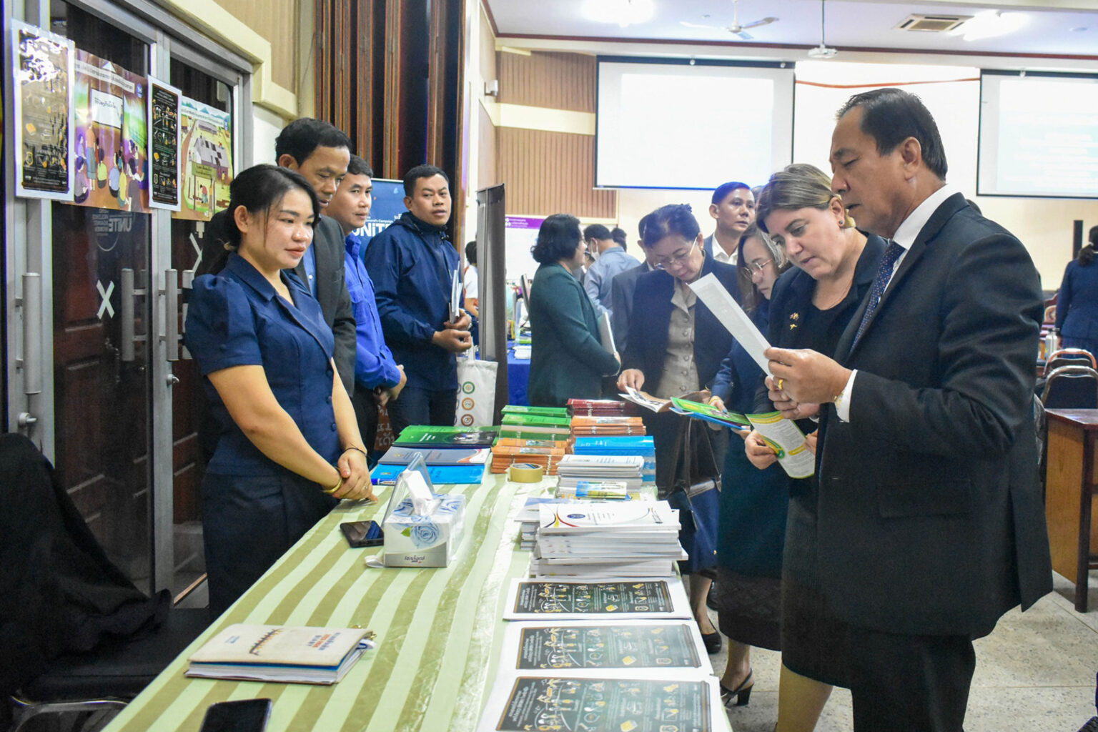 Ministry of Education and Sports of Lao PDR and Australia advocate for ...